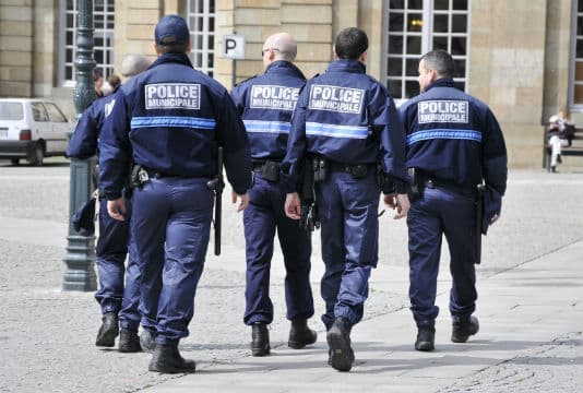 Police municipale : 636 armes et 8 626 gilets pare-balle distribués
