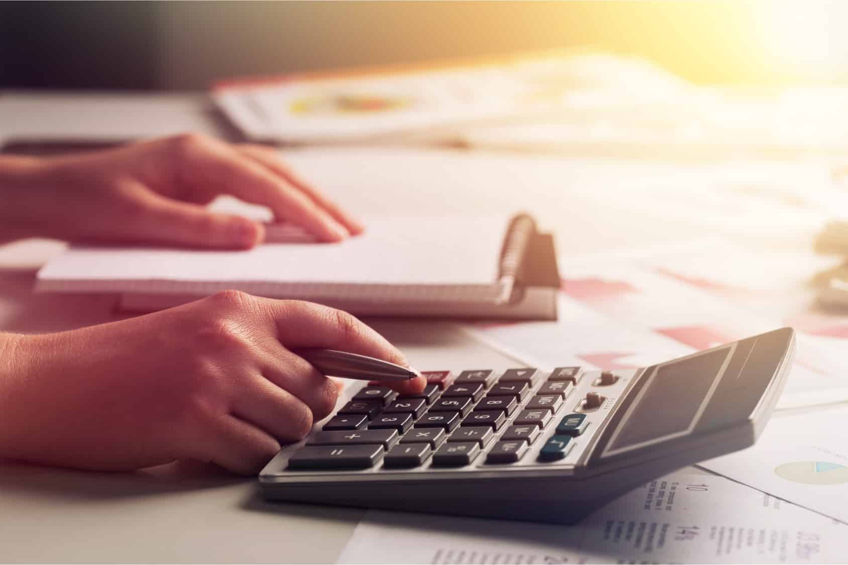 Commande publique : le bilan du recensement annuel des marchés présenté ...