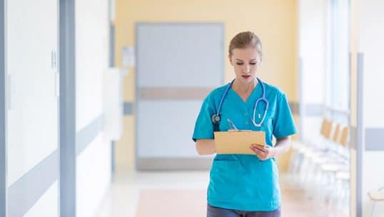 Salaires, effectifs, gouvernance : les principales mesures du "Ségur de ...